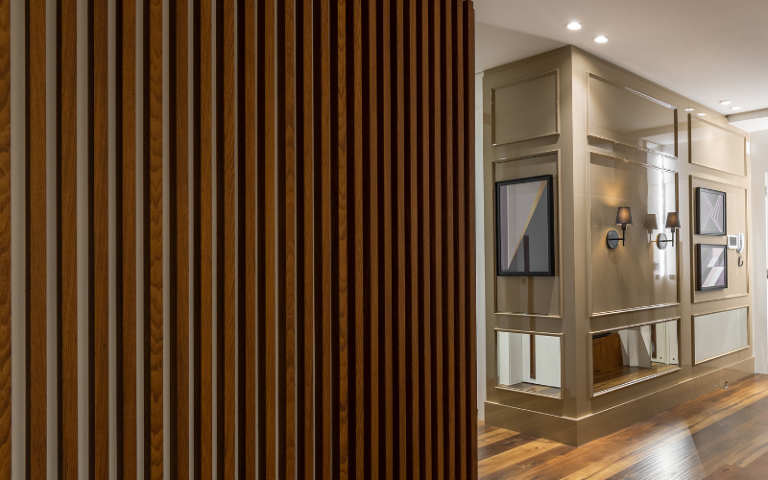 Painel ripado: saiba mais sobre este elemento de decoração!